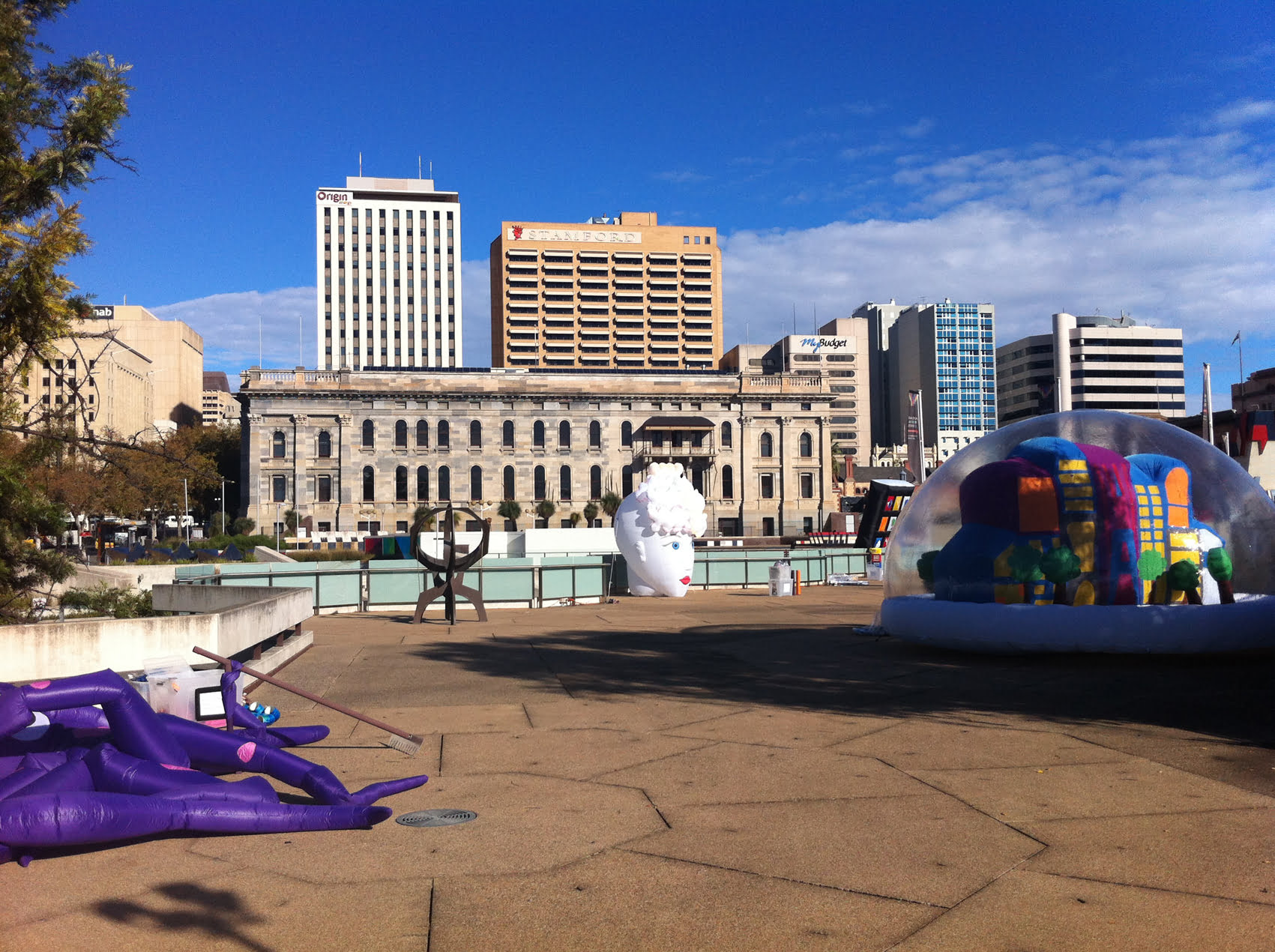 INFLATABLE DREAMS – OSCA